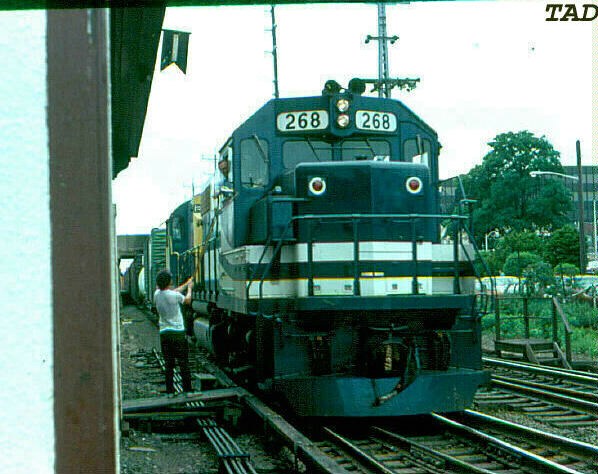 GP38-2, C420 combo